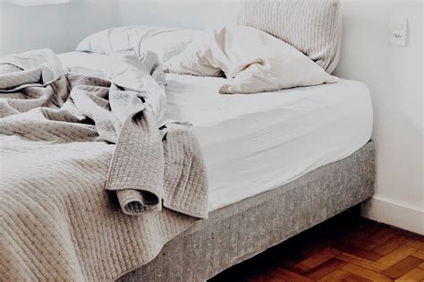 Cache cache Jeux érotiques