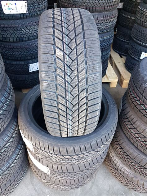 225/60 R18 Matador(Continental) Winter