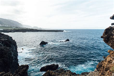 테네리페 섬 카나리아 제도 대서양 스페인의 해안에 파도를 깨는 0명에 대한 스톡 사진 및 기타 이미지 0명 거친 겨울 Istock