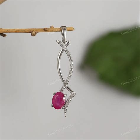 925 Sterling Silver Natural Ruby Oval Cut Gemstone Pendant At ₹ 125579