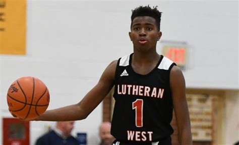 Hoops Roundup Lutheran West Stuns St Ignatius Chagrin Valley Conference
