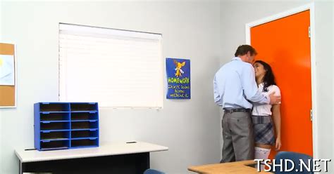 Fragile Girl Survives Dp Eporner