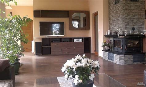 Хасково Луксозна къща на ”Кенана” Двуетажна къща 328 кв м РЗП 1593 кв м двор Къщи Вили