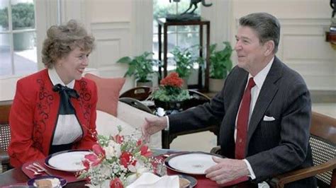 美前总统里根顾问请求成为俄公民，普京新闻秘书：要走程序 柬埔寨头条