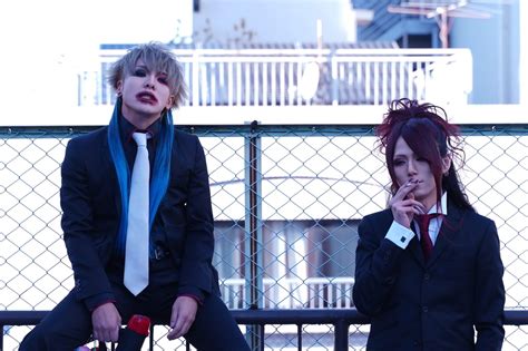 Kuroi Kyuushoku Touban group photo vkgy ブイケージ