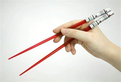 ЯК ЇСТИ ПАЛИЧКАМИ як правильно тримати палички