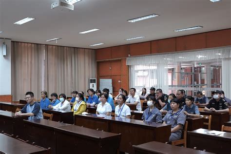 学生住宿服务中心开展心理健康及应急处置培训 中国地质大学后勤保障部