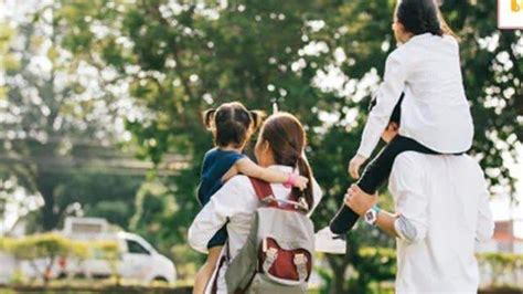 ឪពុក ម្តាយ គួរតែ និយាយ ជាមួយ កូន ៗ ពី ការងារ លុយ និង បទ ពិសោធន៍ Tnaot