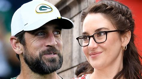 Aaron Rodgers Says Hes Engaged After Reports Hes Dating Shailene Woodley