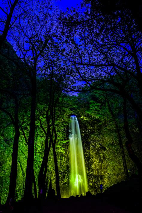By Mommom Id Photohito