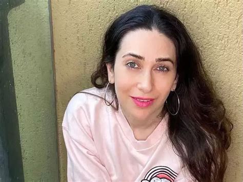 Karishma Kapoor Without Makeup
