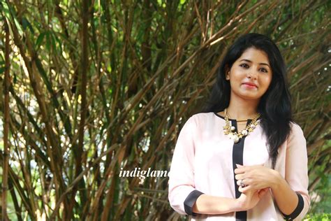 Reshmi Menon Actress Photo Image Pics And Stills 300523