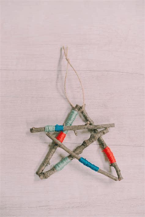 How To Make A Star Ornament Using Floss Wrapped Sticks