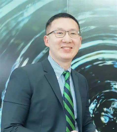 ธนาคารสแตนดาร์ดชาร์เตอร์ดปรับลดประมาณการเศรษฐกิจไทยปี 2568 Ryt9