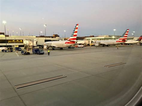 American Eagle First Class To Lax Sfo777