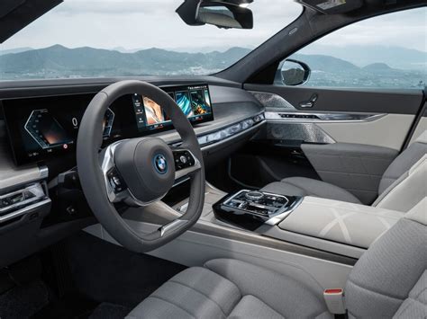 2025 Bmw I7 48 Interior Photos Us News