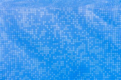 수영장 모자이크 바닥 부식은 바닷물처럼 잔물결 파도 스포츠 및 휴식 개념으로 흐르십시오 여름 배경입니다 물 표면의 질감 벡터 그림입니다 측면 뷰 0명에 대한 스톡 사진 및