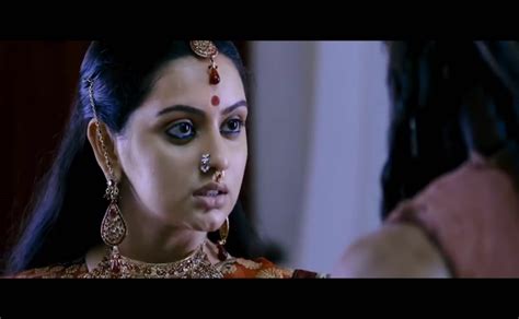 Shruti Marathe Sexy Scene In Aravaan Aznude