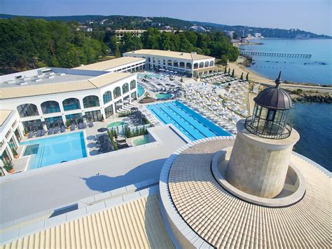 Хотел Долфин Свети Константин и Елена