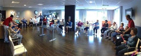 Zora Robot Robot Hotel