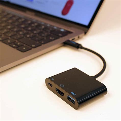Trust USB C Multiport adaptér udělá z nového MacBooku Pro použitelný stroj Appliště