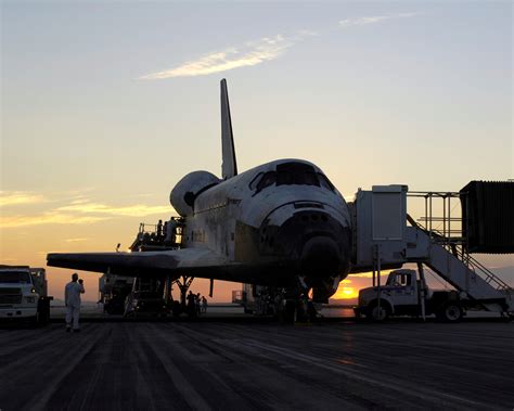 Nasa Space Shuttle Landing