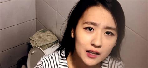 كاميرات تجسس في دورات المياه وغرف خلع الملابس تجتاح كوريا ال مصراوى