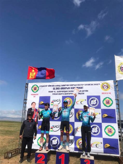 Засмал замын дугуйн улсын аварга шалгаруулах тэмцээнд Шилийн богдын дугуйчид түрүүллээ Isee Mn