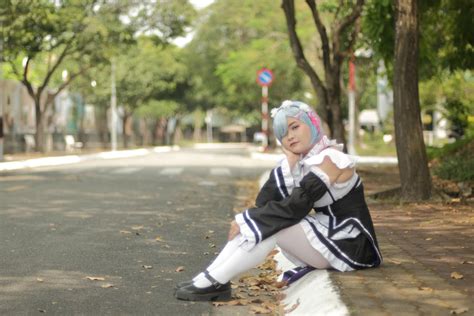 Rem Re Zero Cosplay By Nhocksue95 On Deviantart