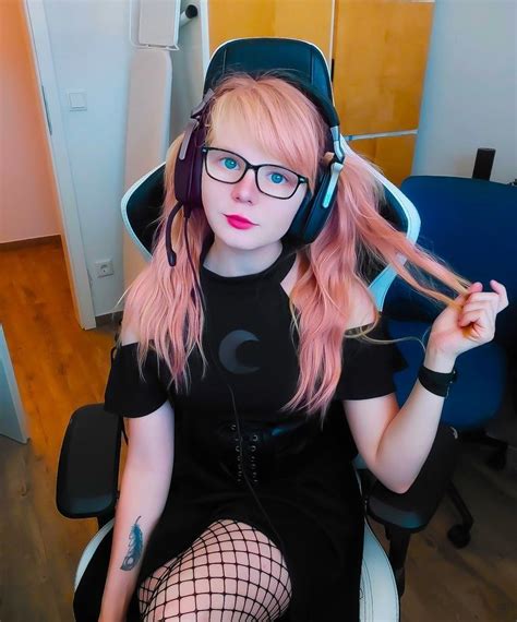 Ella Kitty Nude Porn Pictures Xxx Photos Sex Images 4081774 Pictoa