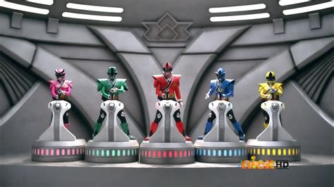 My Shiny Toy Robots Series Review Power Rangers Opera