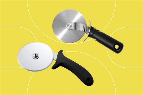 The 7 Best Pizza Cutters Tested And Reviewed