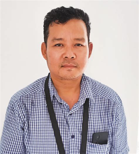 မာရဝိဇယဘုရားကြီးရဲ့ ရင်ပြင်တော်ပေါ်ကို တက်ရောက်ဖူးမြော်ဖို့ ကျွန