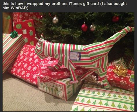 21 People Who Got Creative With Their T Wrapping Christmas Humor