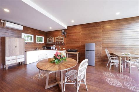 Villa Unik Kamar Tidur Untuk Liburan Rame Rame Di Dekat Seminyak