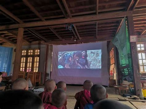 ပုလဲမြို့နယ်တွင် တော်လှန်ရုပ်ရှင်များ ပြသခြင်းနှင့် လူထုဟောပြောပွဲပ