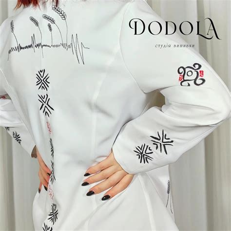 Інна Онуфрик Хей скучили Після маленької перерви знову готова тішити вас ілюстраціями😱 ⠀ Я