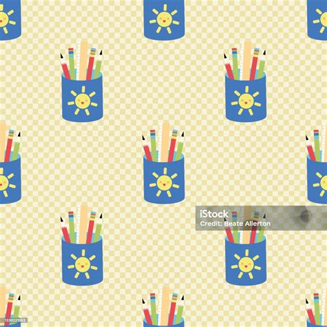 학교 연필 캐디 벡터 원활한 패턴 배경으로 돌아갑니다 노란색 깅엄 질감의 배경에 태양 장식 캐디에서 재미있는 연필 아이들을위한 쓰기 용품 교육 유치원 반복 0명에 대한 스톡