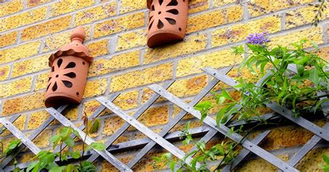 How To Build A Trellis On A Brick Wall EHow UK