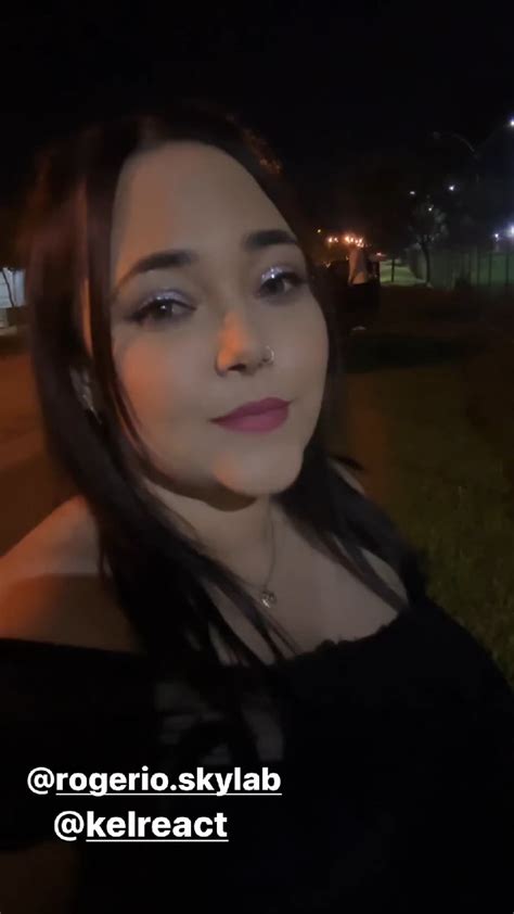 Peituda Deliciosa R Lauradeliciosa