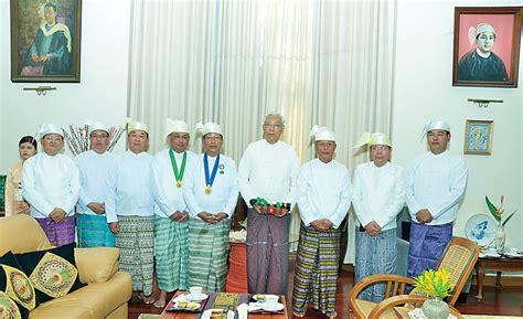 နေပြည်တော်ကောင်စီဥက္ကဋ္ဌ သီရိပျံချီ ဦးတင်ဦးလွင် ၇၅ နှစ်မြောက် စိန်ရတုလွတ်လပ်ရေးနေ့တွင် ချီးမ