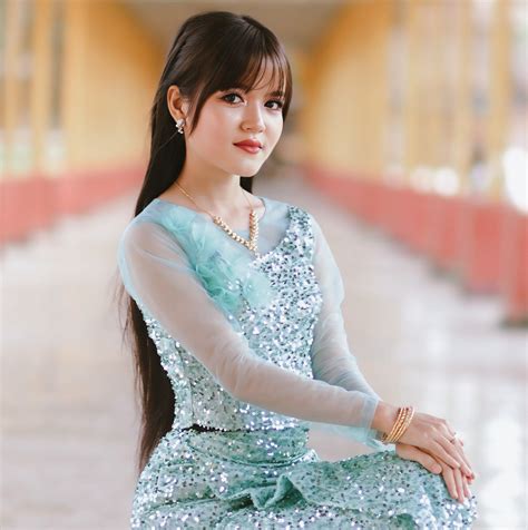 ထူးမခြားနား ” တေးရေး မြဝတီမင်းကြီးဦးစ တေးဆို ဖြူစင်ကျော် စောင်း ပ