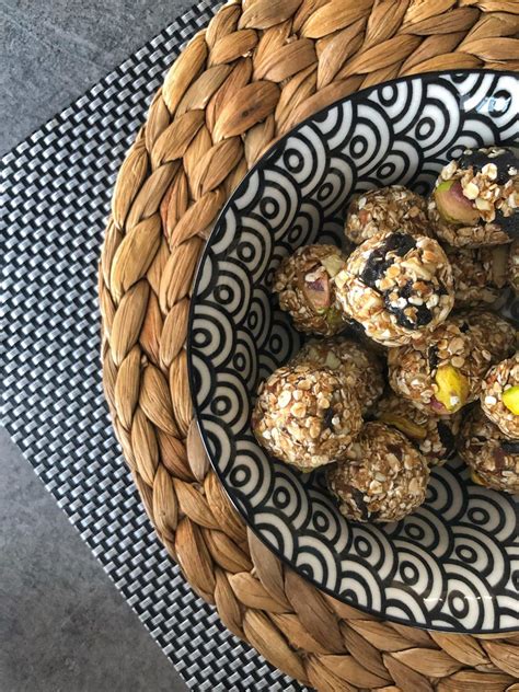 Сурови бонбони с овесени ядки вкусни и енергизиращи Recipe Food 200 Calories Recipes