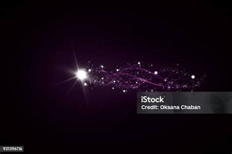 큰 먼지와 밝은 혜성 떨어지는 별 노 빛 효과입니다 벡터 일러스트 레이 션 공휴일에 대한 스톡 벡터 아트 및 기타 이미지 공휴일 광선 금 금속 Istock