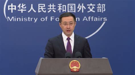 中国外交部、フィリピン船の黄岩島領海侵入受け権利侵害と挑発の停止求める 写真1枚 国際ニュース：afpbb News