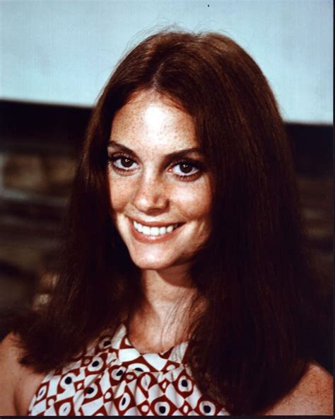 Lesley Ann Warren In Red And White Top Photo Print 8 X 10 Posterazzi
