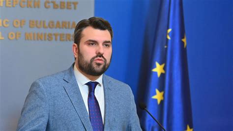 Георг Георгиев 9 българи ще отплават днес от Санторини Новини бг