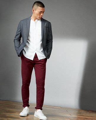 Cómo Combinar Blazer Gris Camisa De Manga Larga Blanca Pantalón