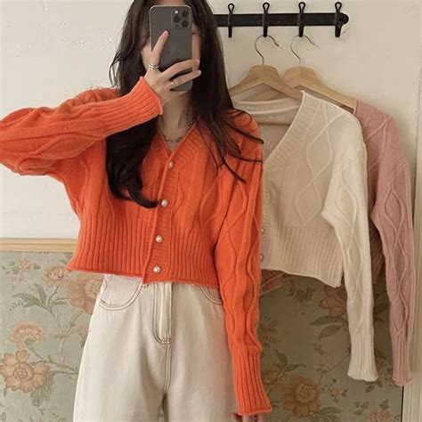 키지타헤 브이넥 트위스트 짜임 니트 가디건