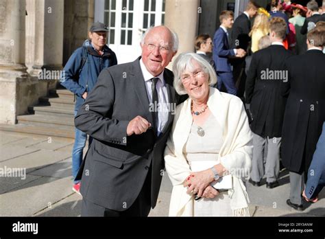 Ernst Hirsch Und Ehefrau Cornelia Beim Empfang Anlässlich Der Trauung Von Maria Teresita